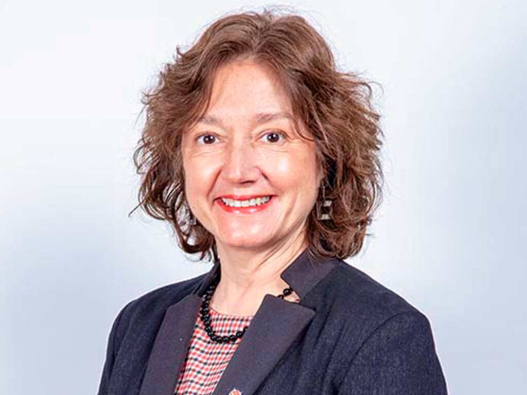 Por unanimidad, Tamara Agnic asume presidencia de Chile Transparente ...